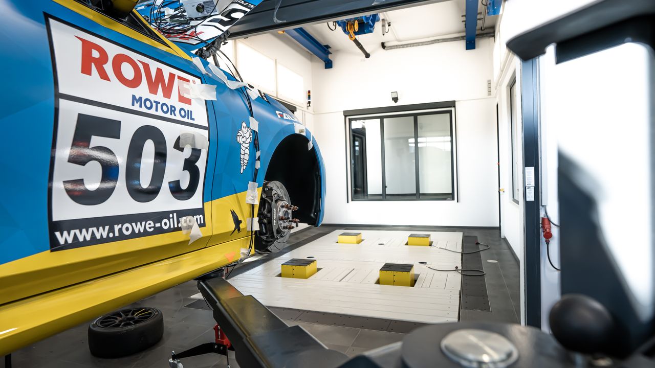 7-Post test rig from thyssenkrupp Bilstein: Booster for suspension ...