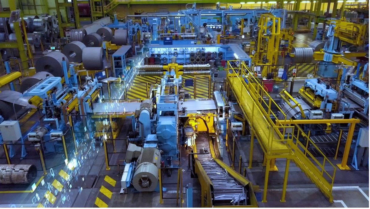 Digitalization in the manufacturing SME sector