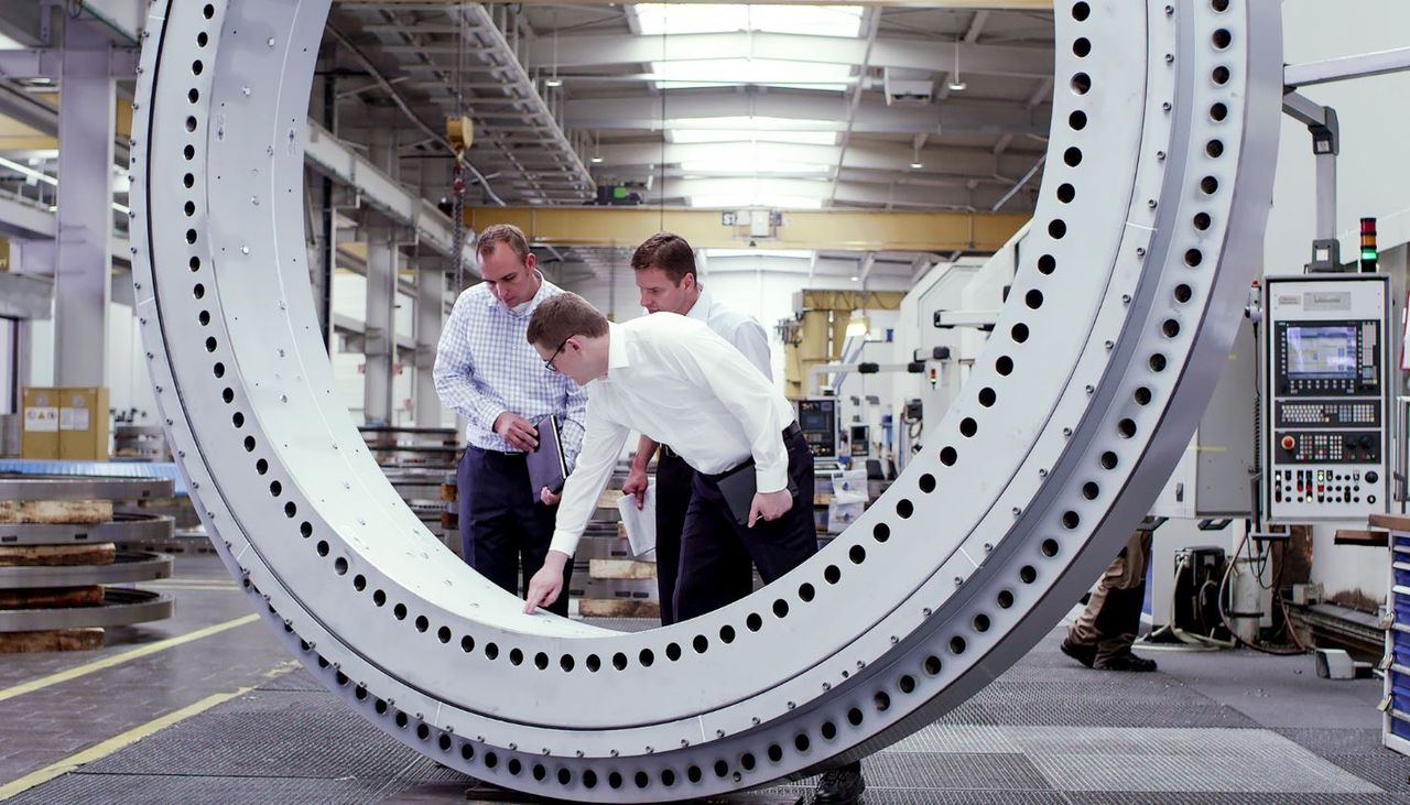 Bearing exchange and repair | thyssenkrupp rothe erde